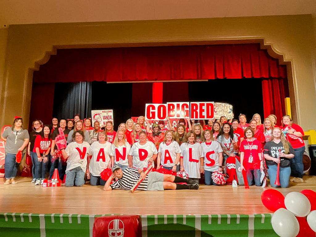 Live Feed | Van Independent School District